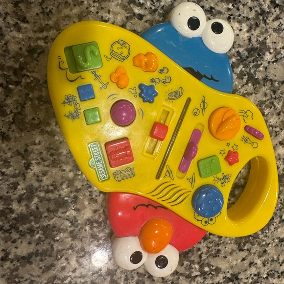Sesame Street | Toys | Sesame Street Emusical Toy With Yellow And Red ...